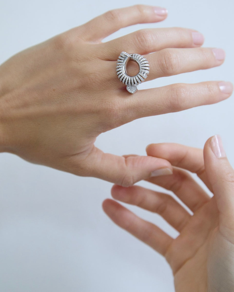 Oera Gold Ribbed Loop Ring | Tabayer